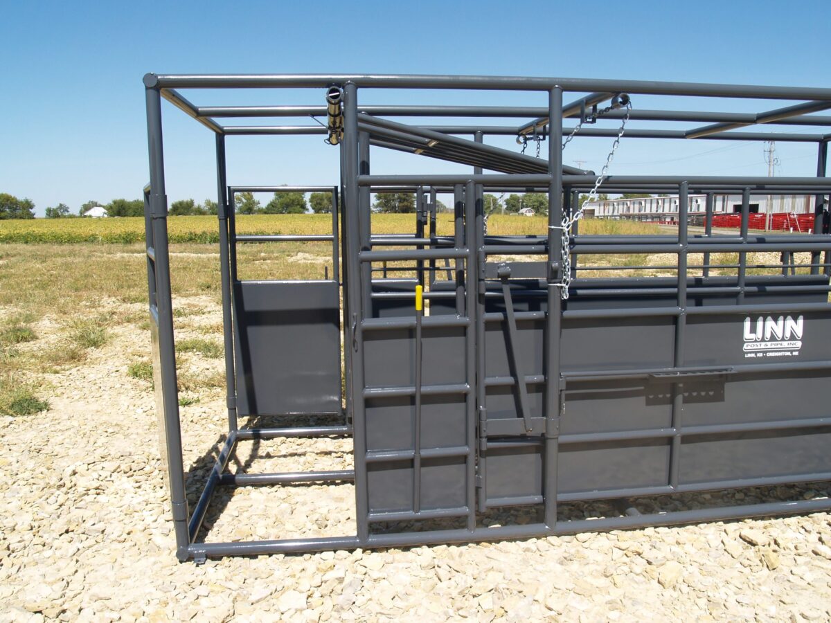 Adjustable Alleyways – Freeland Livestock Equipment